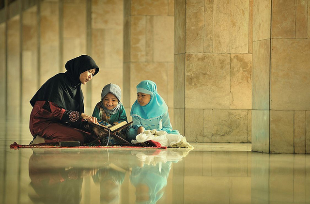 Seven strategies to train kids this Ramadan | SoundVision.com