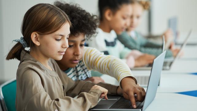 The Pros and Cons of Integrating Technology into the Classroom ...