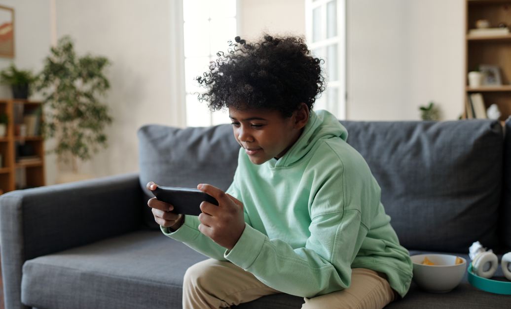 Screen Time vs. Outdoor Time: Helping Muslim Teenagers Enjoy Both ...